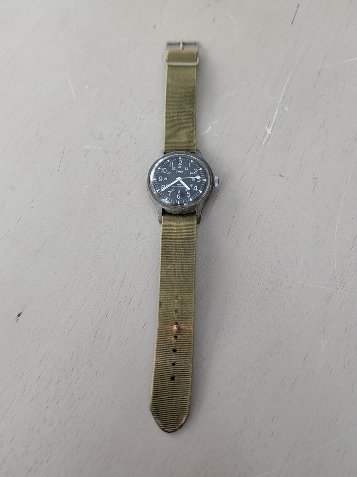 Timex Mechanical Military Camper Field Watch 35mm Macgyver Running ...