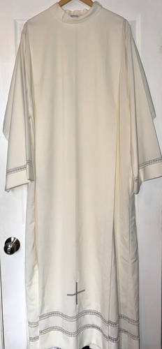 BEAUTIFUL RARE CATHOLIC PRIESTS IVORY ALB W/ IVORY & GRAY INSERTS ...
