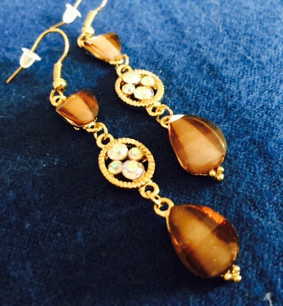 Brown & Creamy colored Beads Borealis Crystals Gold-tone Dangle Hooks 2 ...