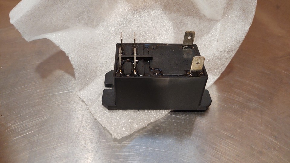 Carrier Bryant Payne OEM Heater Relay 125VA @ 125 250 24 V - HN61PC002 ...