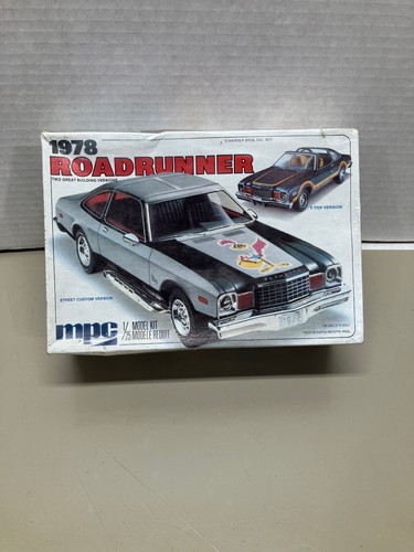 VINTAGE ORIGINAL ISSUE MPC 1/25 SCALE 1978 ROADRUNNER FACTORY SEALED ...