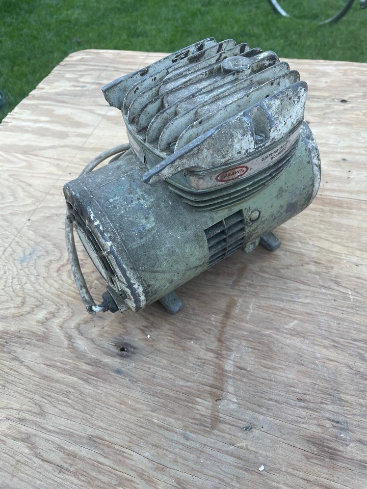 WORKING Vintage Thomas Industries Sprayit Oiless Diaphragm Compressor ...