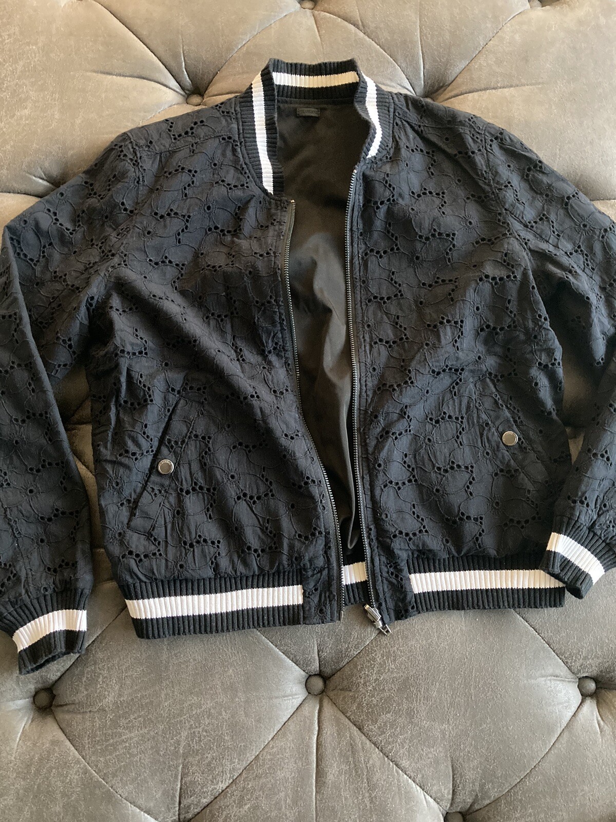 Blank NYC Reversible Bomber Jacket. Black floral Eyel… - Gem