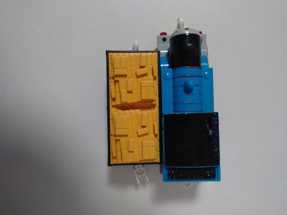 Plarail TOMY Thomas & Friends Back & Go Thomas Can Run Forwards and ...