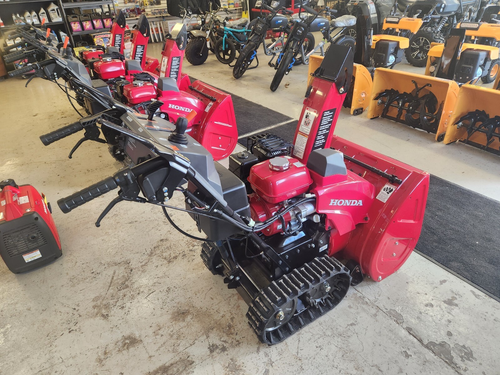 Honda HSS 724 ATD Track Snowblower | eBay