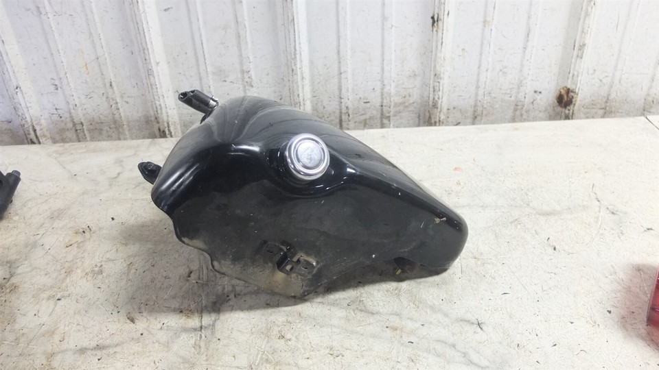 03 Harley Davidson XL883 XL 883 Sportster Oil Tank Reservoir | eBay
