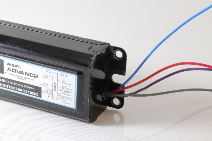 PHILIPS ADVANCE XITANIUM LEDINTA0700C210DO LED DRIVER, 60-210 V, 150W ...