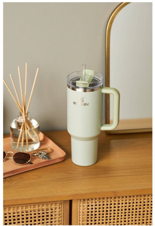 New Stanley And Magnolia Collab 40oz Serene Green NWT IN HAND! | eBay