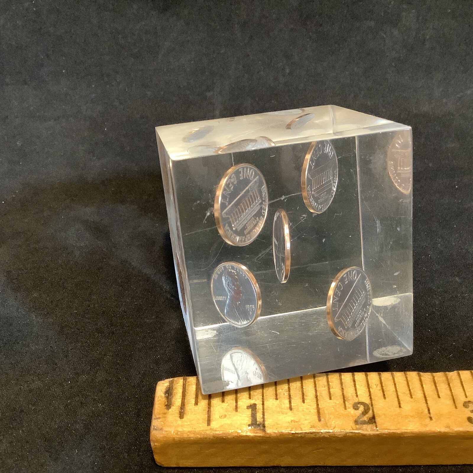 Vintage Acrylic Lucite Floating PENNY 1975 D Pennies Cube Paperweight 2 ...