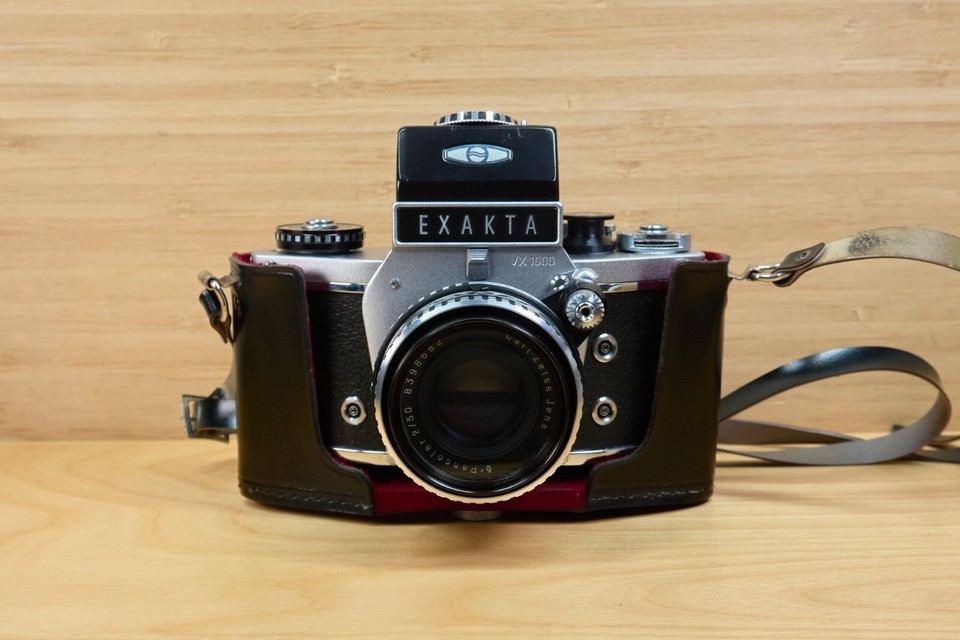 Exakta VX 1000 35mm SLR CAMERA, Carl Zeiss Jena Pancolar 2/50, Exakta ...