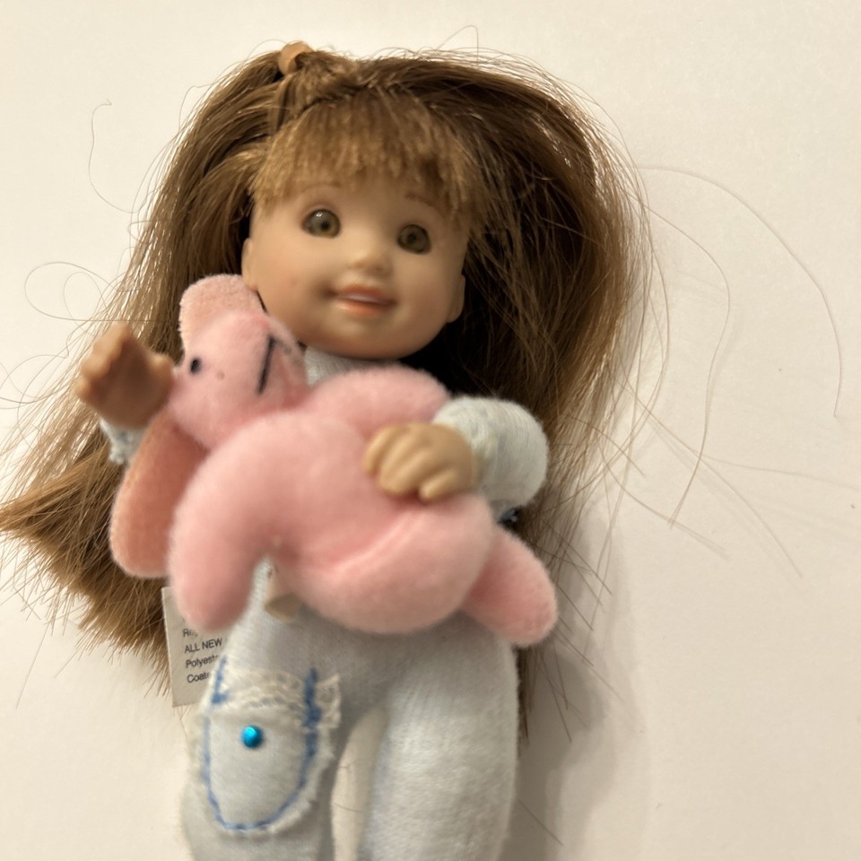 Only Hearts Club Li’l Kids Jessica Brunette Doll Blue Sleeper Holding ...