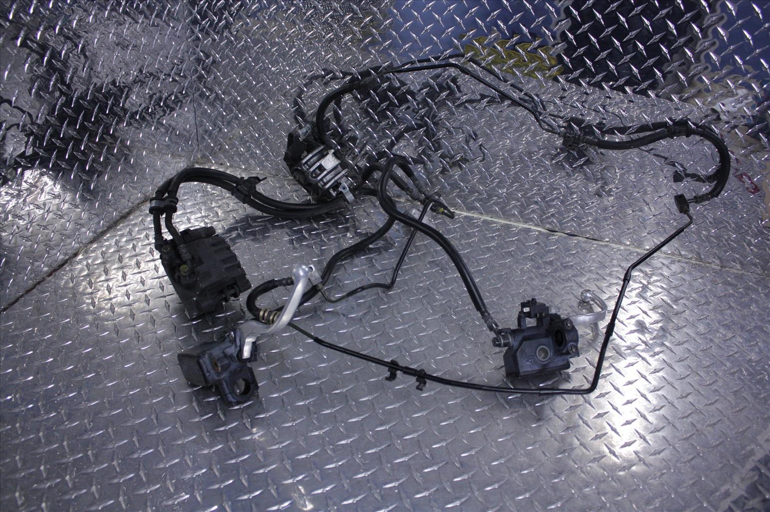 04 HONDA FSC 600 D SILVERWING FULL BRAKE SYSTEM LEVER PERCHES CALIPERS ...