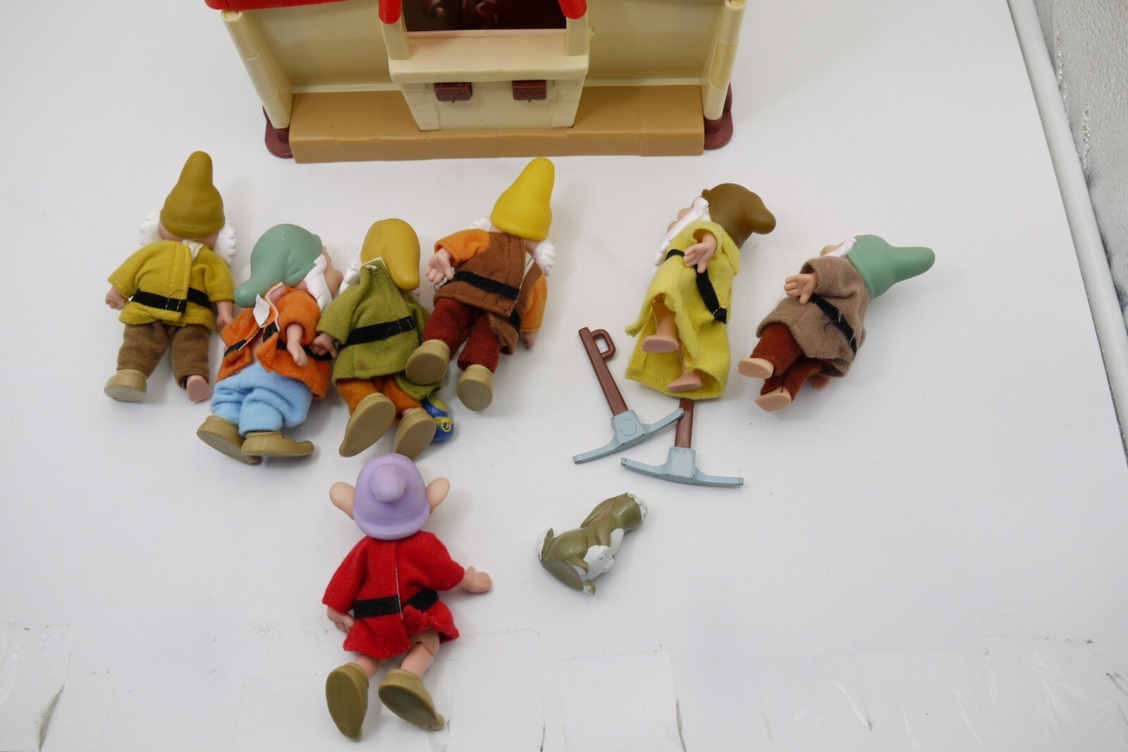 DISNEY SIMBA SNOW WHITE & THE SEVEN 7 DWARVES 4.5'' FIGURE DOLL LOT ...