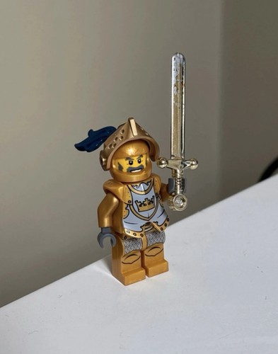 LEGO Castle Fantasy Era Gold Knight Minifigure cas415 from set 7079 | eBay