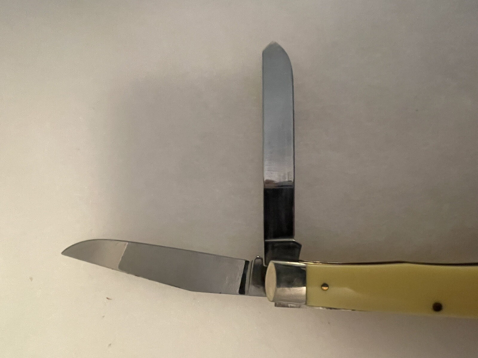 CASE XX 3254 CV TRAPPER YELLOW | eBay