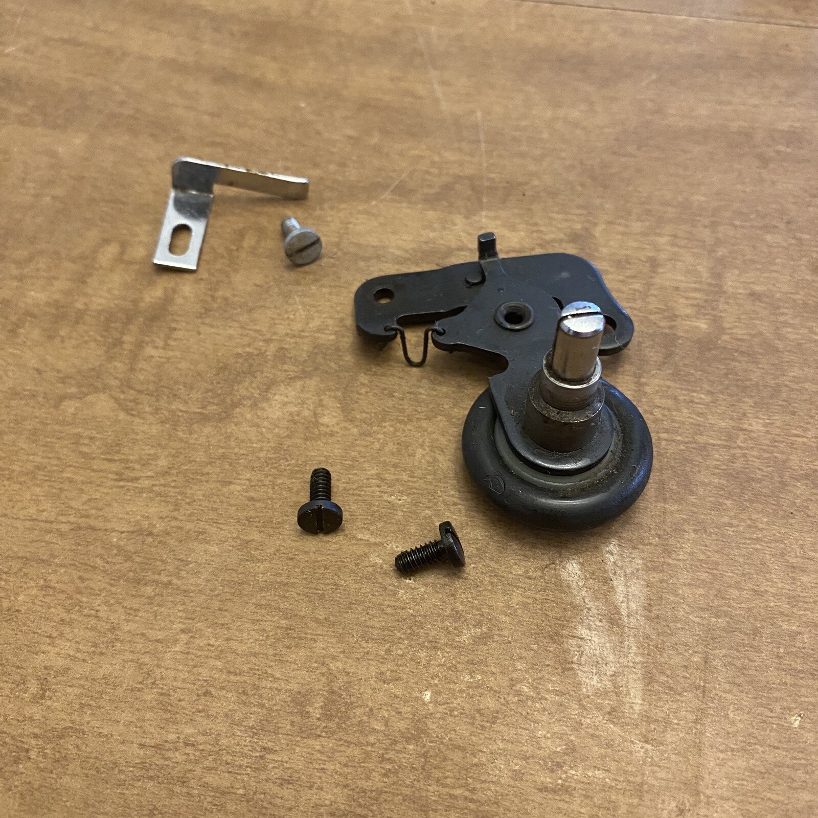 Singer 416 Sewing Machine Replacement OEM Part Bobbin Winder | eBay