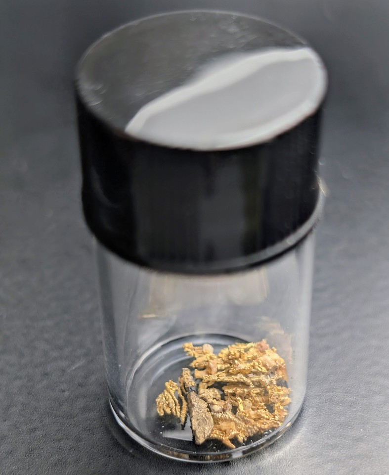 Nevada Gold: Round Mountain Mine gold --0.31 g-- | eBay