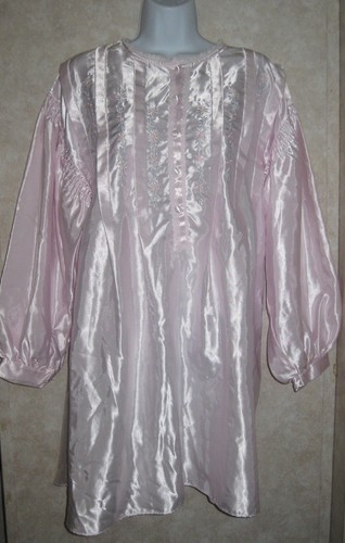 Komar pink flannel back satin embroider pleated long night gown size M ...