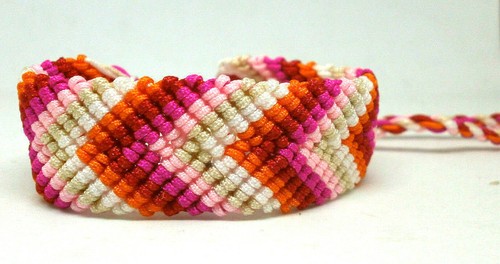 Bracelet Macrame Artesanal (April 3) - IN Thread | eBay