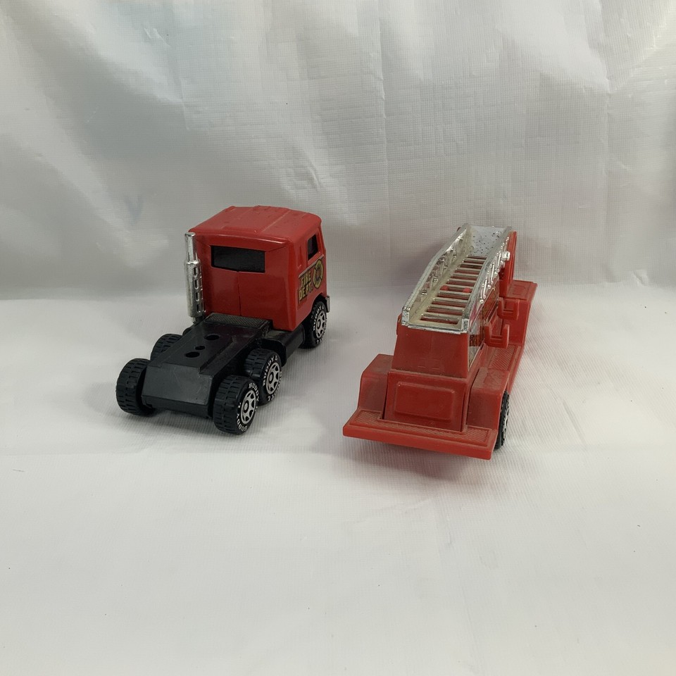 Vintage Buddy L Mack Hook-n-Ladder Fire Truck Rescue Vehicle Red ...