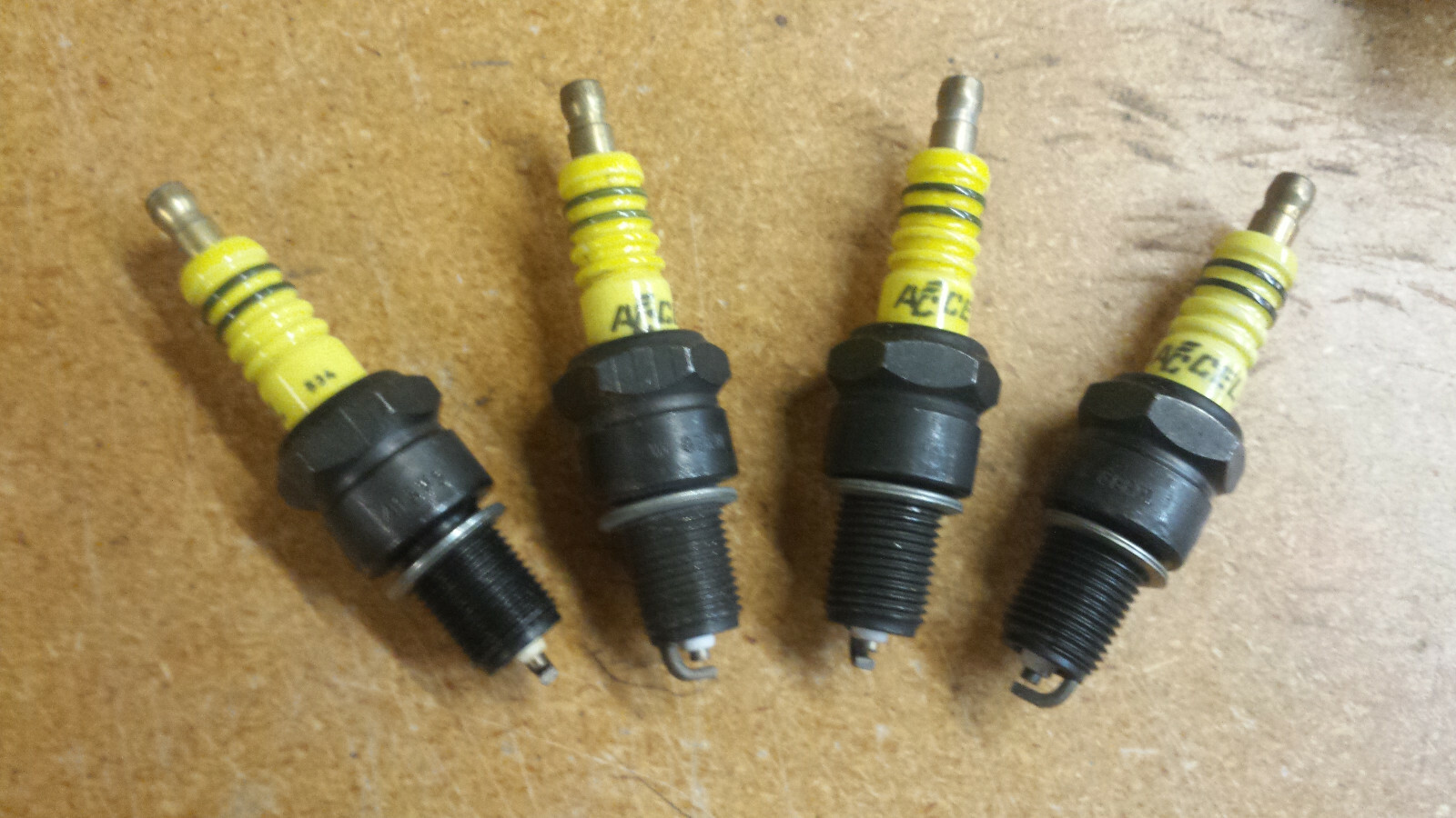 1.5 OPEL KADETT SPARK PLUGS ACCEL YELLOW JACKET SET OF 4 1968 | eBay