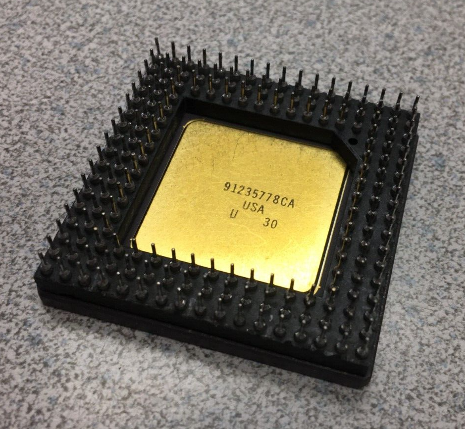 Vintage Intel 486DX-33 A80486DX-33 SX419 Socket 3 486DX 33 MHz CPU gold ...