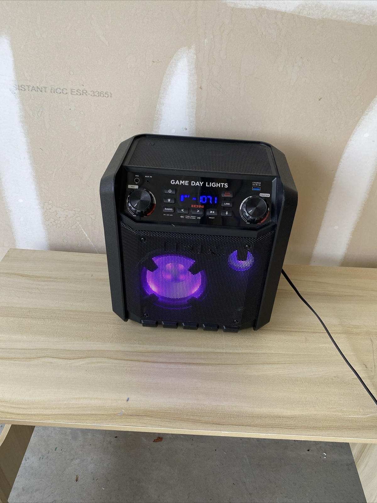 ION Audio Game Day Lights Wireless Rechargeable Speaker System - Black ...