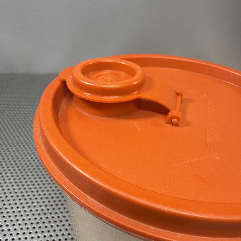 Vintage Tupperware 2pc Citrus Juicer Reamer Measuring Cup 16 oz With ...