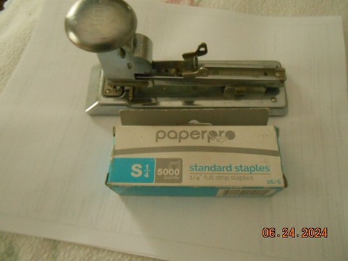 VTG MID CENTURY MODERN PILOT STAPLER ACE FASTENER CO BOX of STAPLES | eBay