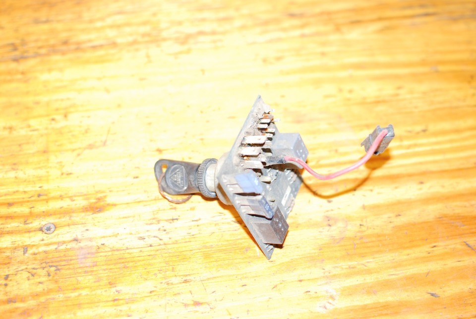 John Deere LX188 Ignition Module with Key Switch AM121084 LX178 | eBay
