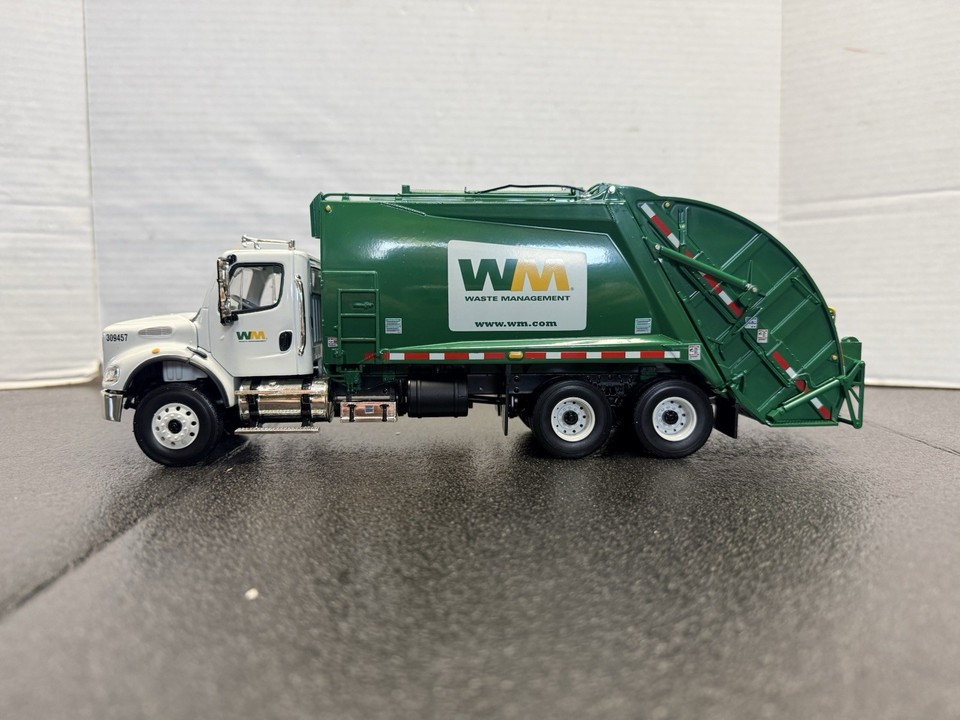 First Gear 1/34 Scale Freightliner Rear-end Loader Waste Management | eBay