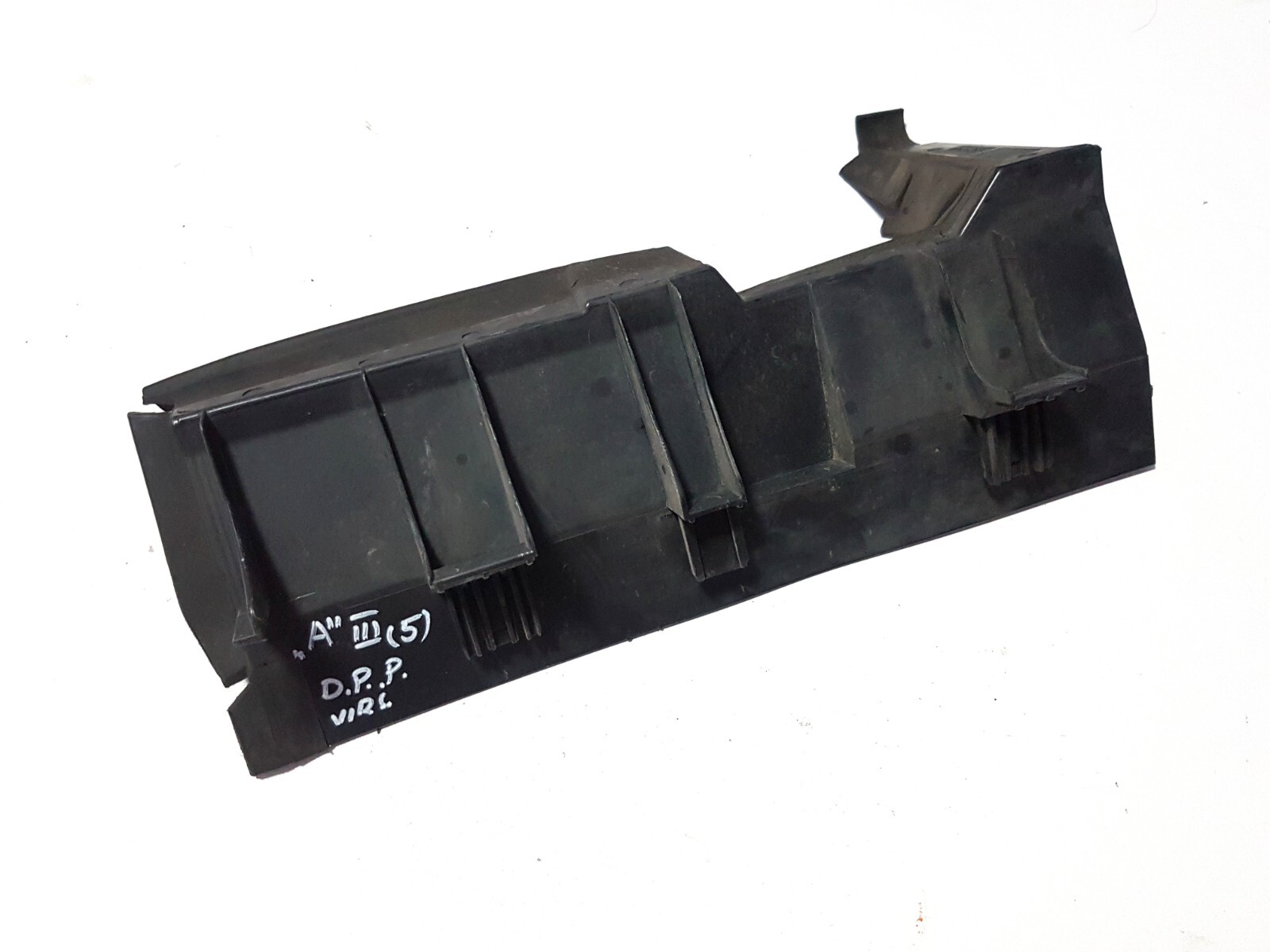 MERCEDES- BENZ A W176 1.8 2015 RHD FRONT RIGHT RADIATOR AIR DUCK OEM ...