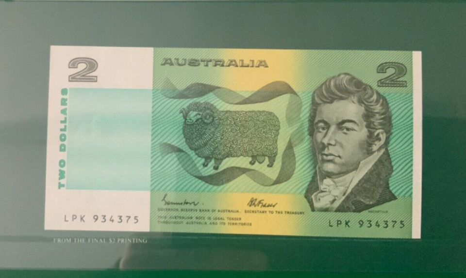 AUSTRALIAN BANKNOTE: 1988 $2 JOHNSTON FRASER UNC PAPER NOTE IN FOLDER ...