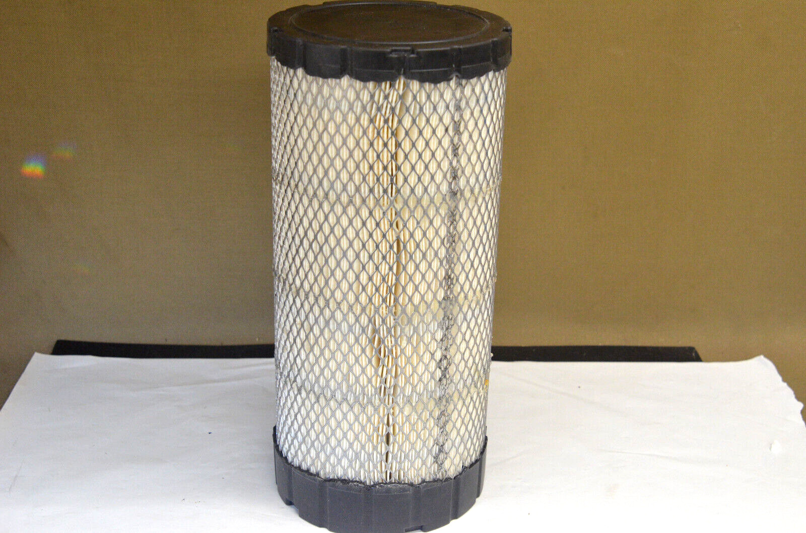 FLEETGUARD AF25960 - Air filter cross reference