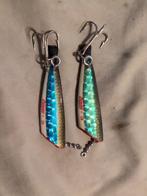 Vintage - Salmon Plug