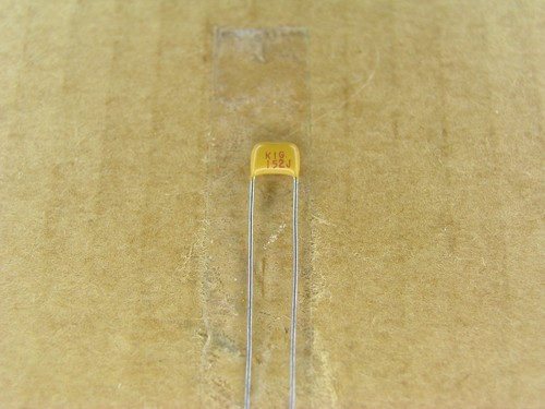 S00774-226 (20 Piece Lot) 1500 pf 100 volt 5% radial leaded ceramic ...
