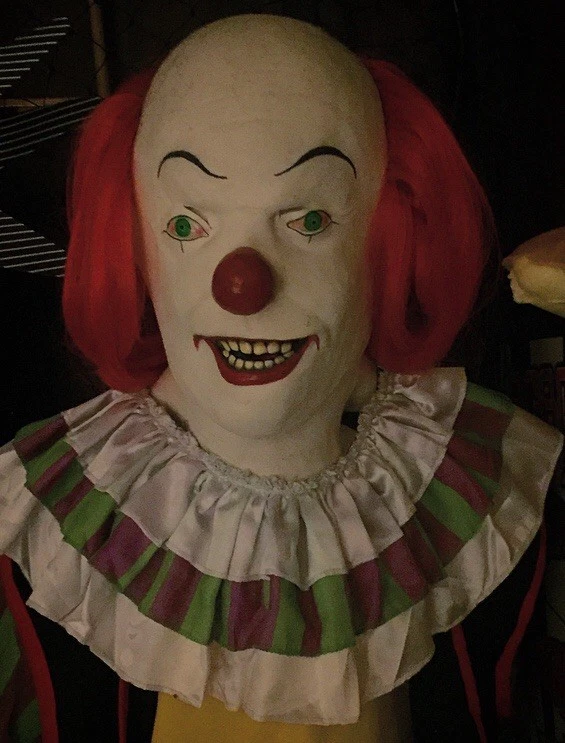 Tim Curry Pennywise Makeup