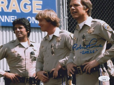ROBERT PINE Signed CHIPS 8x10 SGT JOSEPH GETRAER Autograph Photo JSA ...