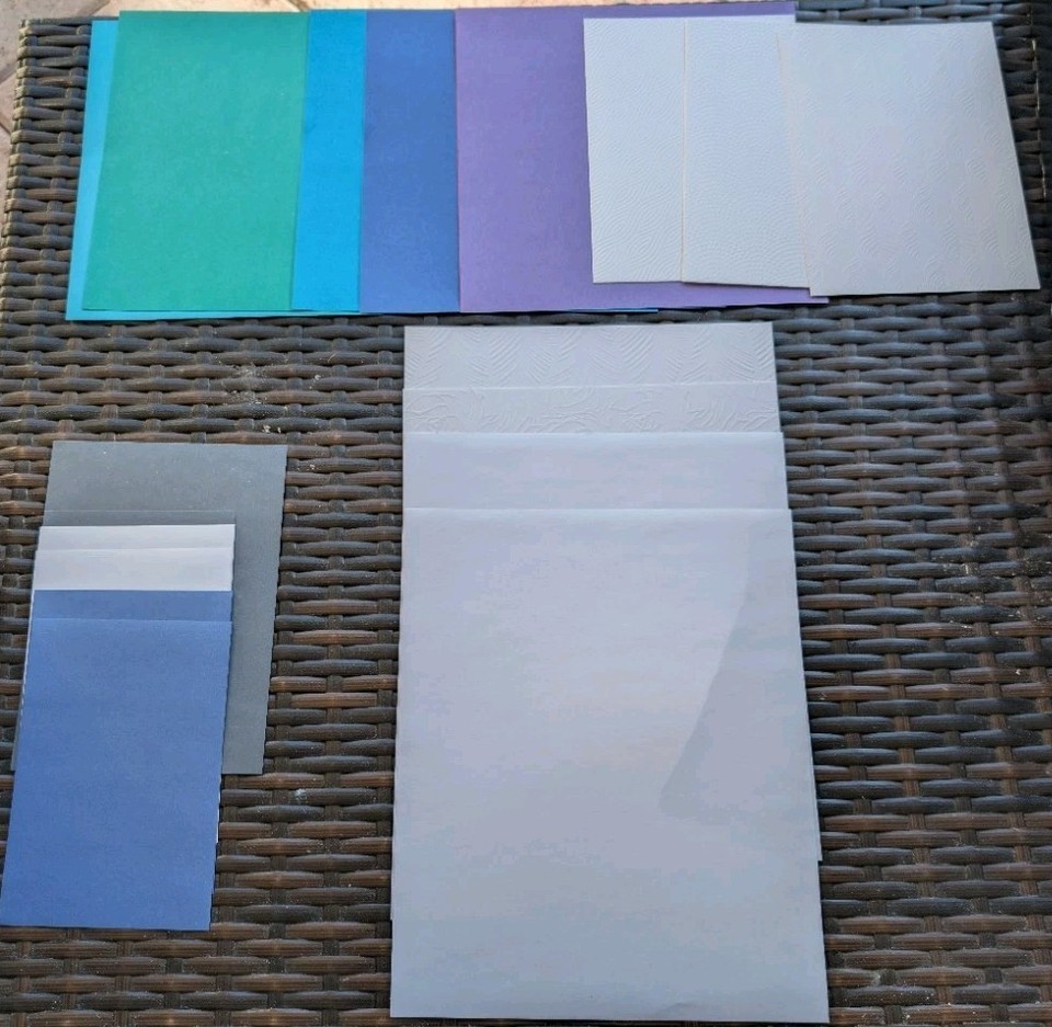 Crayola Signature 30pc DIY Gallery Designer Wall Art and Origami Kit ...