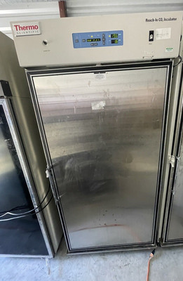 Thermo Forma 3950 Reach-in Large Capacity CO2 Incubator | eBay