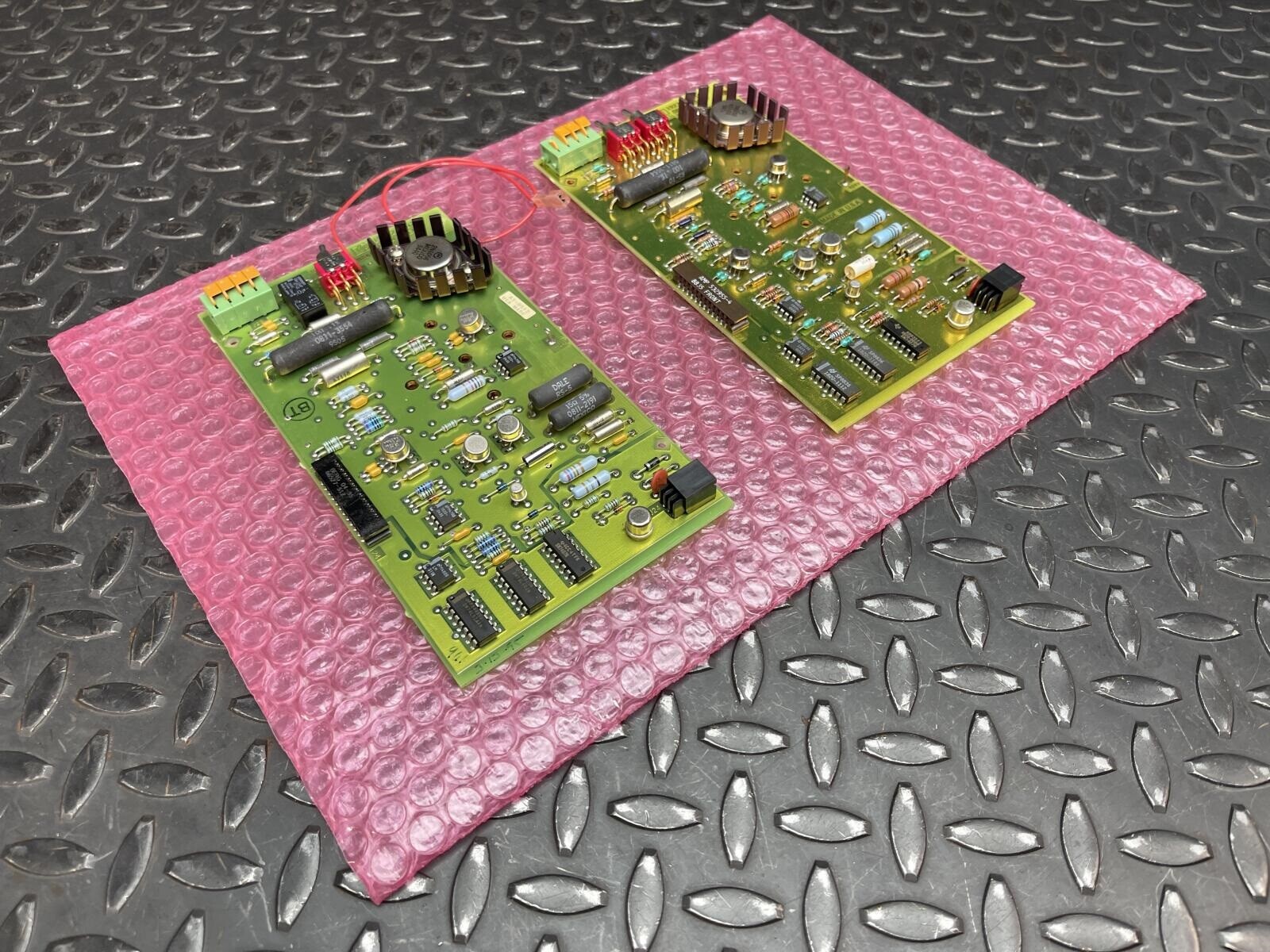 Lot of 2 HP 19232-60010 TCD Detector Board for HP 5890 Chromatograph GC ...