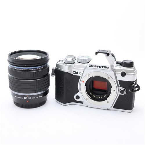 OM SYSTEM OM-5 Silver + 12-45mm F/4 PRO Lens Kit -Near Mint- Shutter ...