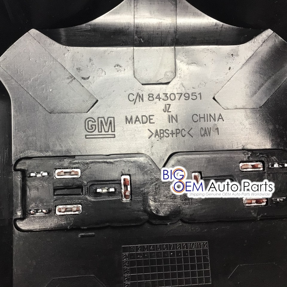 2021 - 2024 GMC Sierra 2500 3500 Yukon XL Wheel Center Hub Cap Cover ...