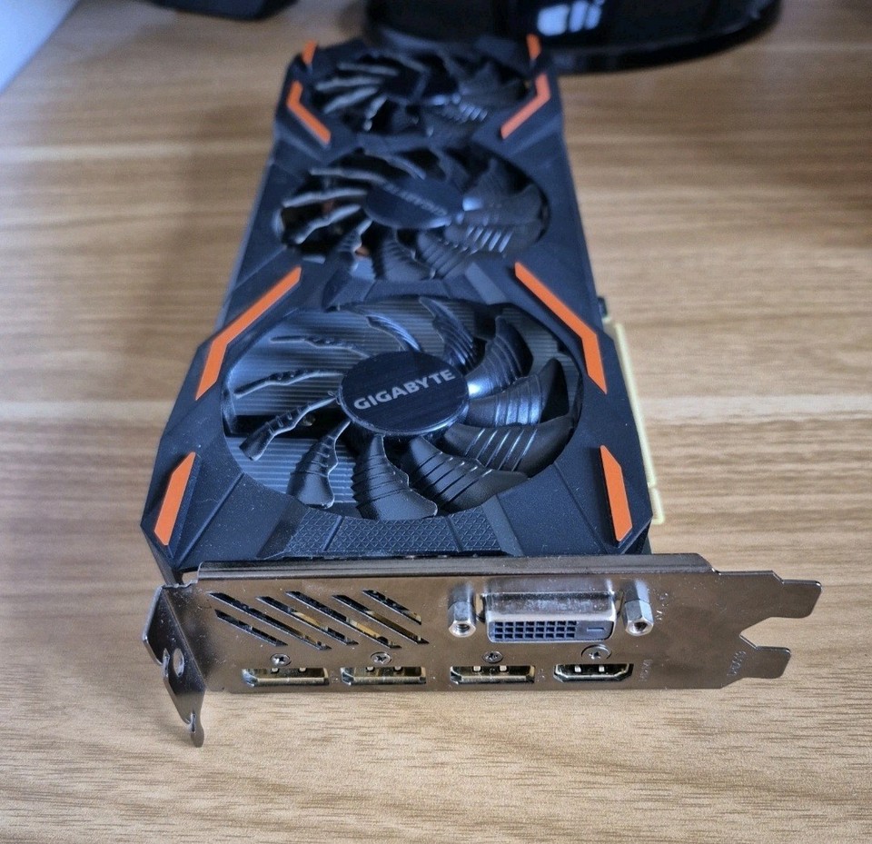 Gigabyte Nvidia Geforce 1080 8GB GDDR5X Gaming GPU Graphics Card GV ...