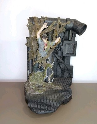 McFarlane Alien Queen Chest Burster Victim Movie Maniacs 6 From Deluxe ...