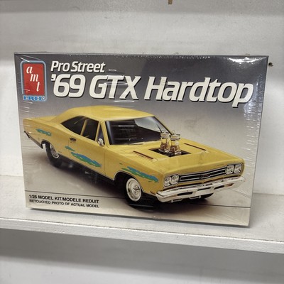 AMT ERTL 69 GTX Pro Street Hardtop Model Kit 1/25 | eBay