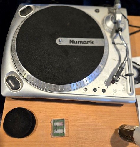 Numark TTUSB Professional Turntable with USB Audio Interface (Pre-owned ...