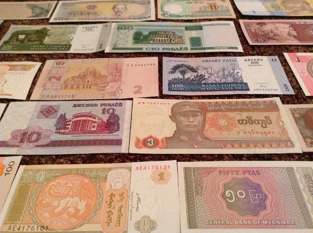 Lot Of 20 World Banknotes. Collectable. All Different. All Genuine. Unc ...