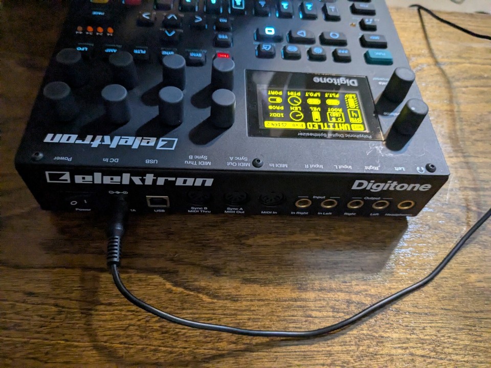 Elektron Digitone 8-voice Digital Synth w/ sequencer and PSU - works well! | eBay