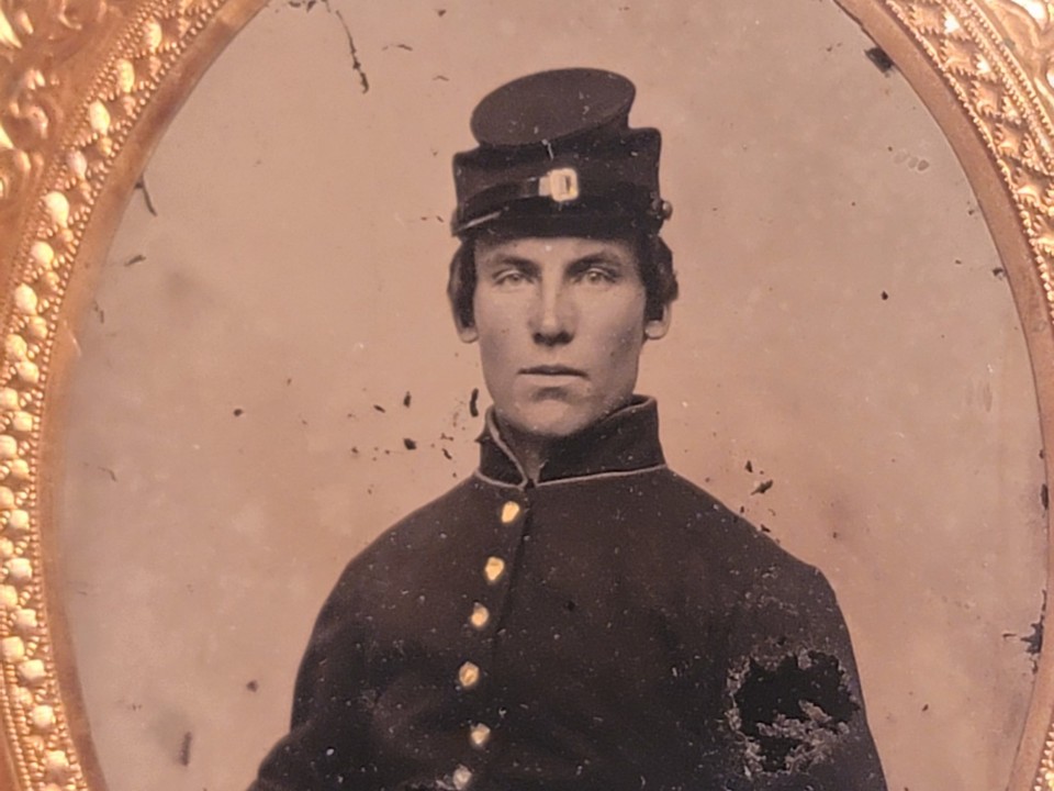 Civil War Union soldier ambrotype sixth plate full case | eBay